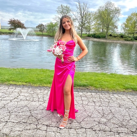 Windsor | Dresses | Windsor Hot Pink Prom Dress | Poshmark